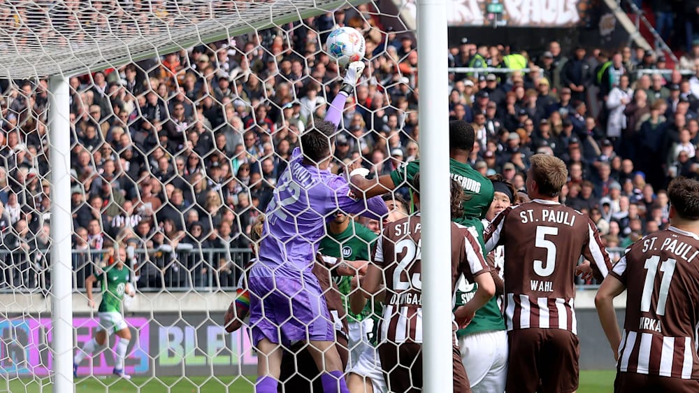 St. Pauli steigt ab, Wolfsburg in der Relegation - kicker