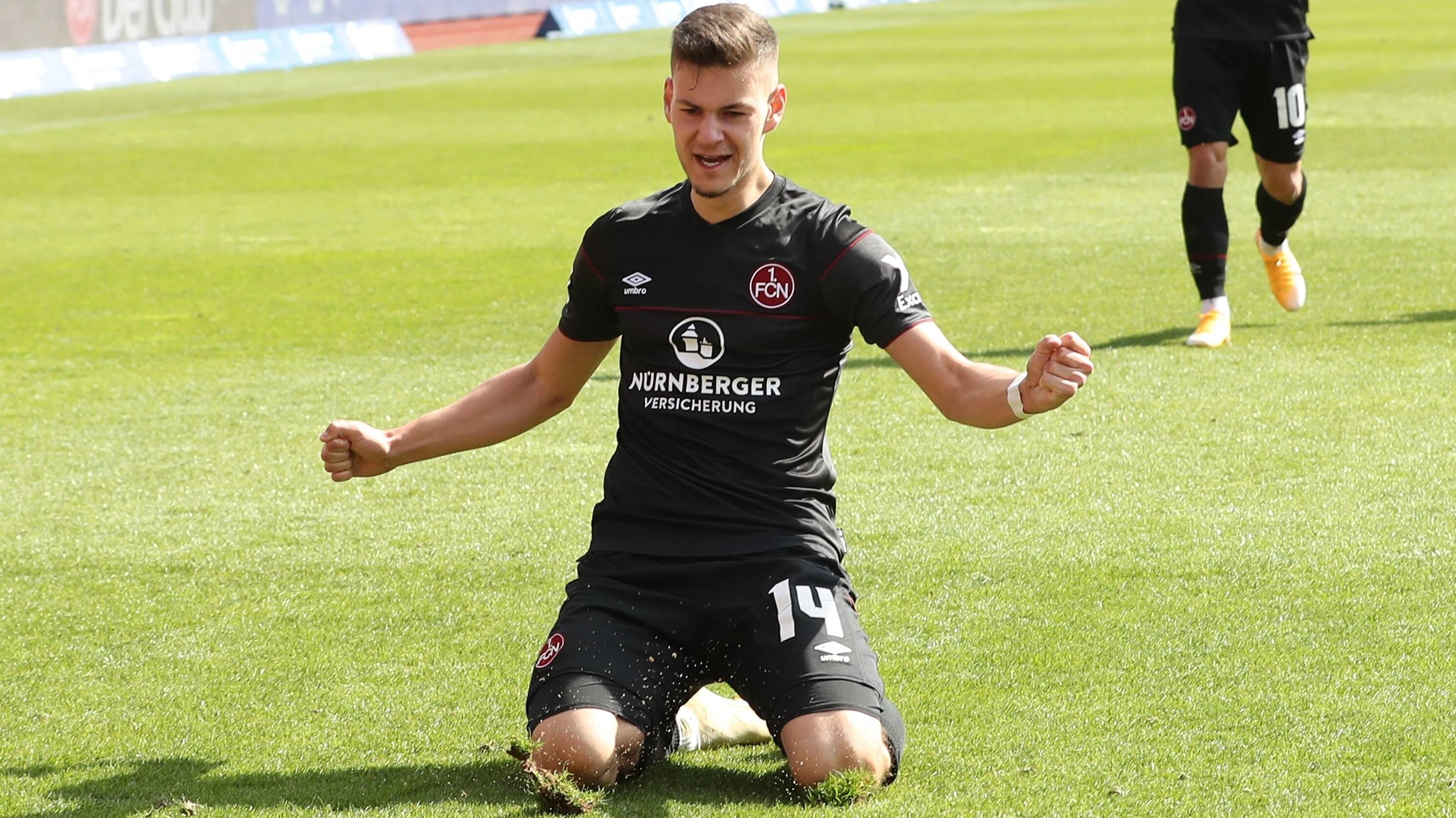 Nürnbergs Tom Krauß erzielt erstes Profitor zum 2:1 gegen Paderborn ...