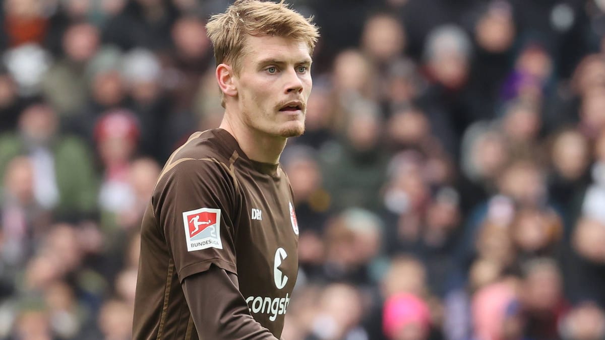 FC St. Pauli bangt um Säule Eric Smith - kicker