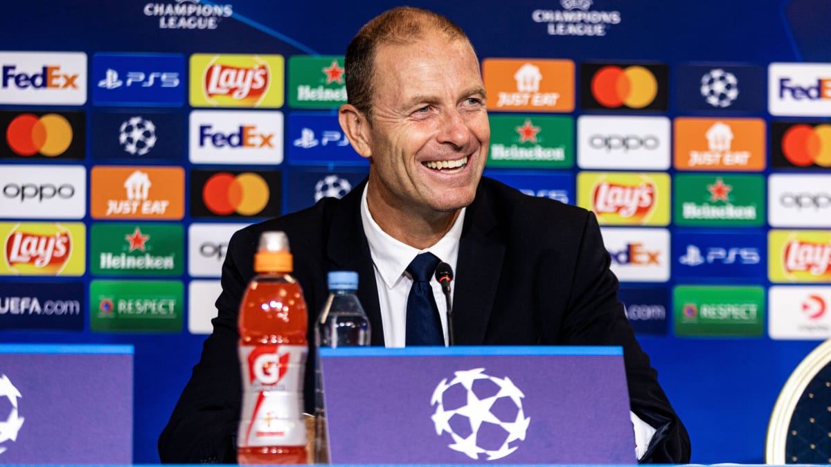 FC Augsburg Announces New Coach: Jess Thorup - Archysport