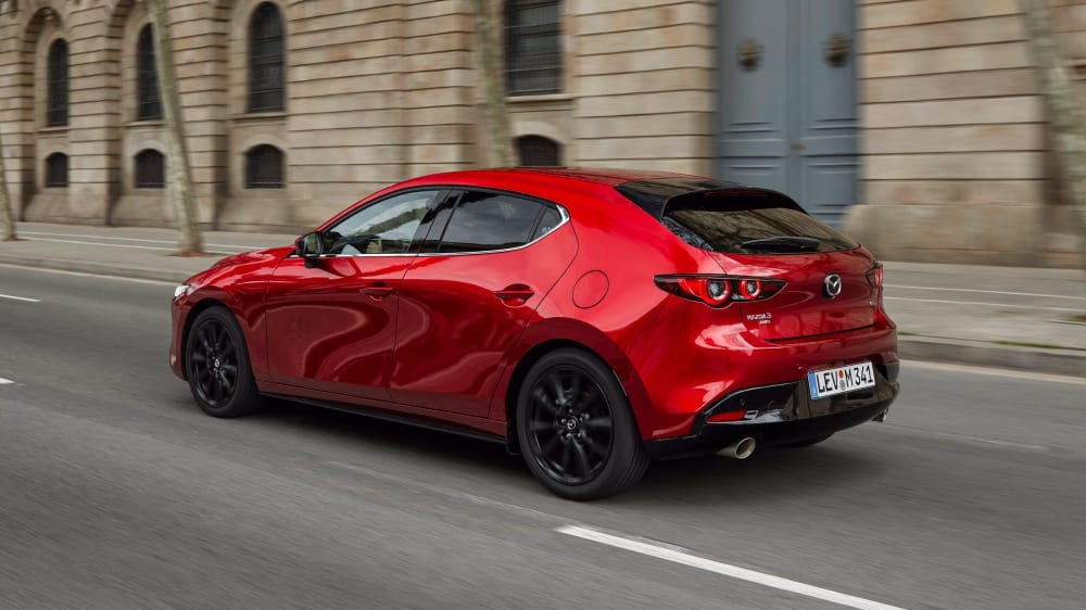 Im Vergleich: Honda Civic e:HEV und Mazda 3 e-Skyactiv X M-Hybrid - kicker