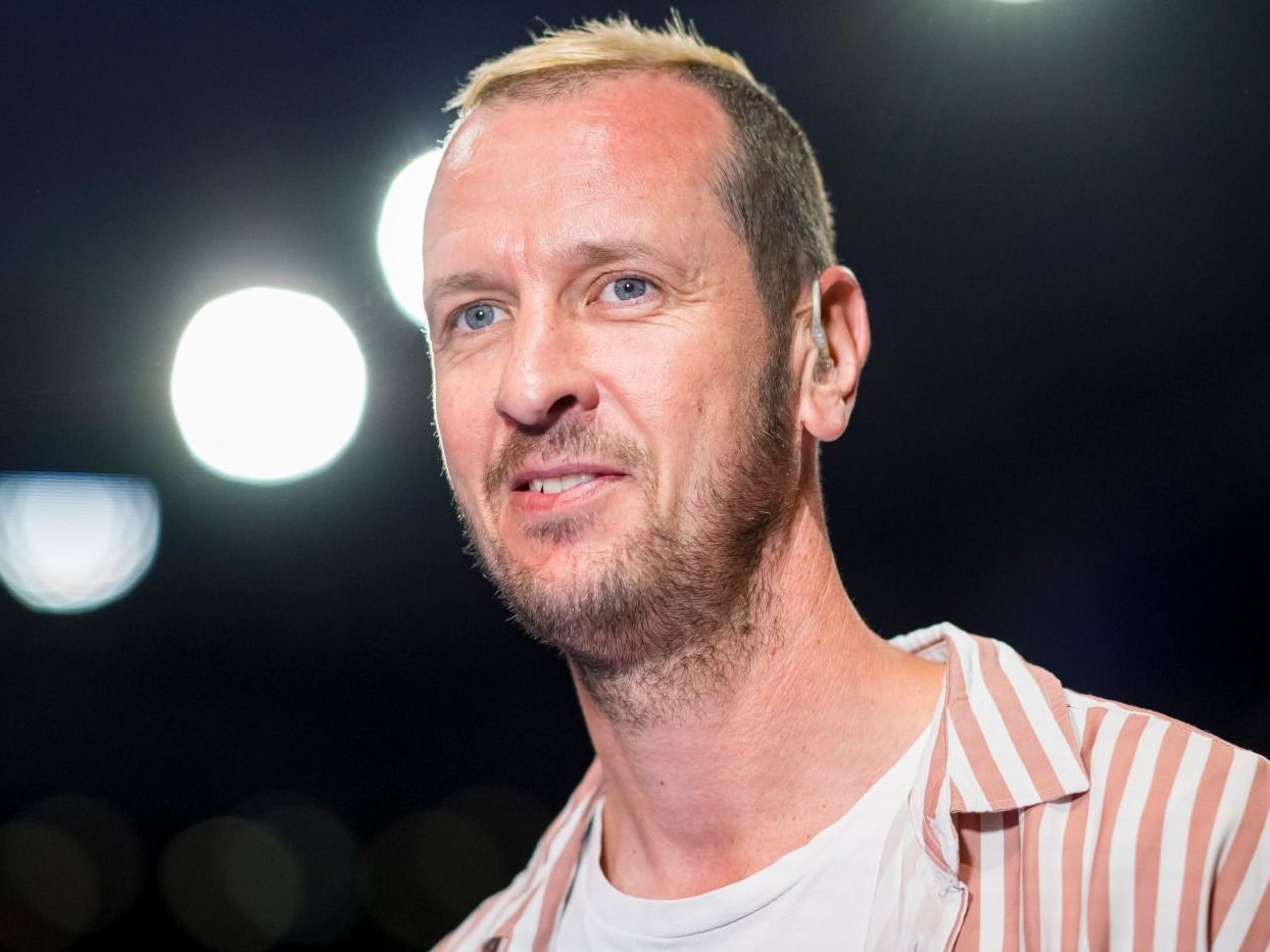 American Ice Football mit Handball-Star Pascal Hens vor Super Bowl ...