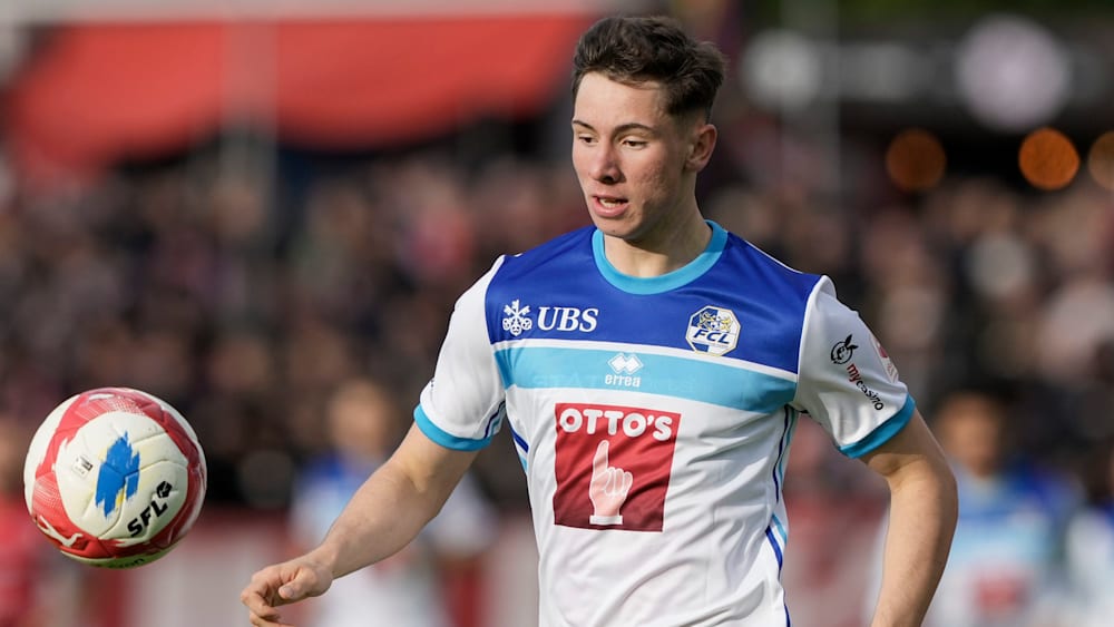 Der FC Luzern verlängert den Vertrag mit Stürmer Andrej Vasovic ...