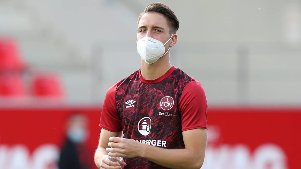 1. FC Nürnberg stattet Lukas Schleimer mit Profivertrag aus - kicker
