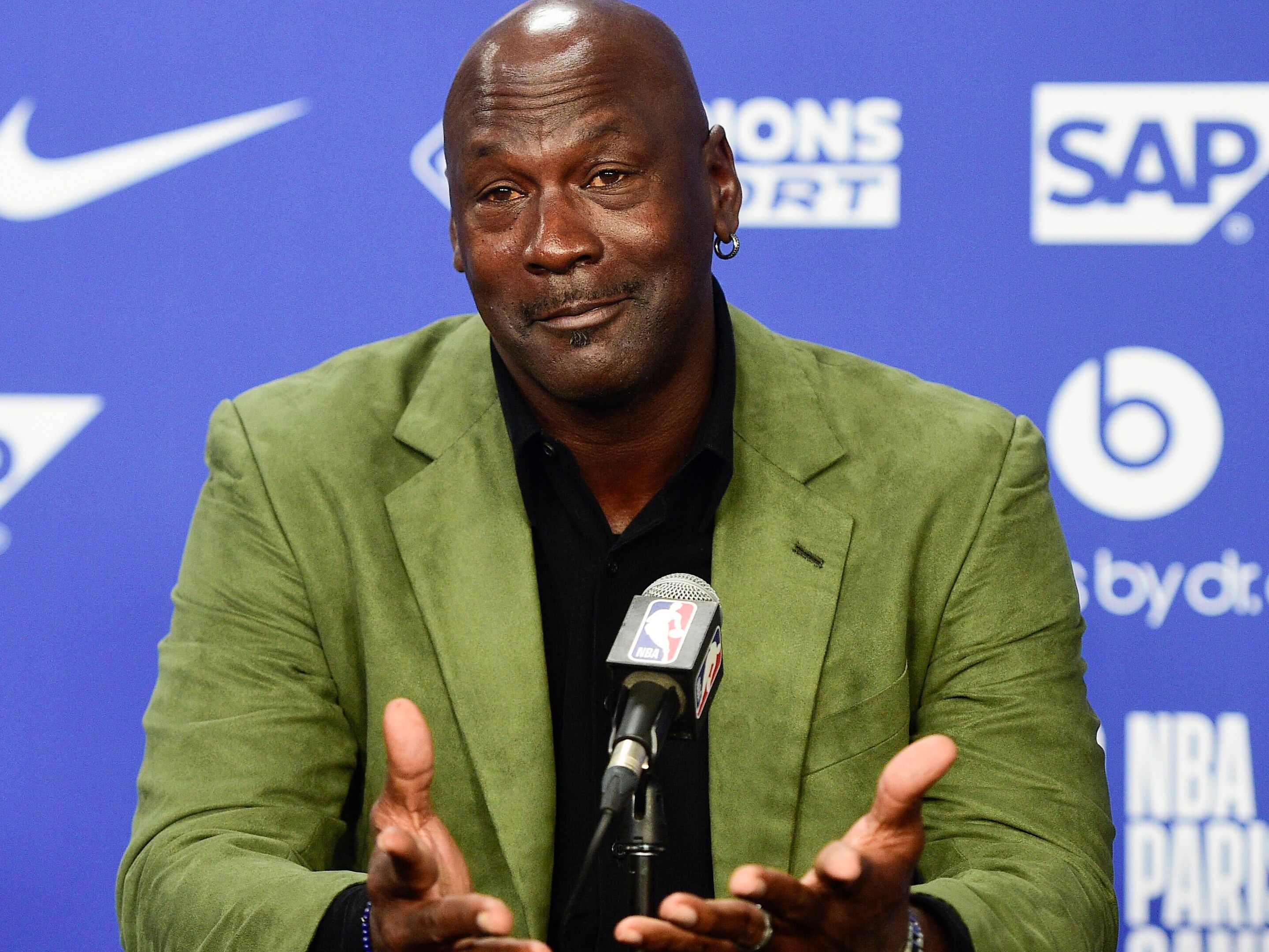 Neue Aufgabe für Jordan: NBC holt sich "His Airness" ins Team ...