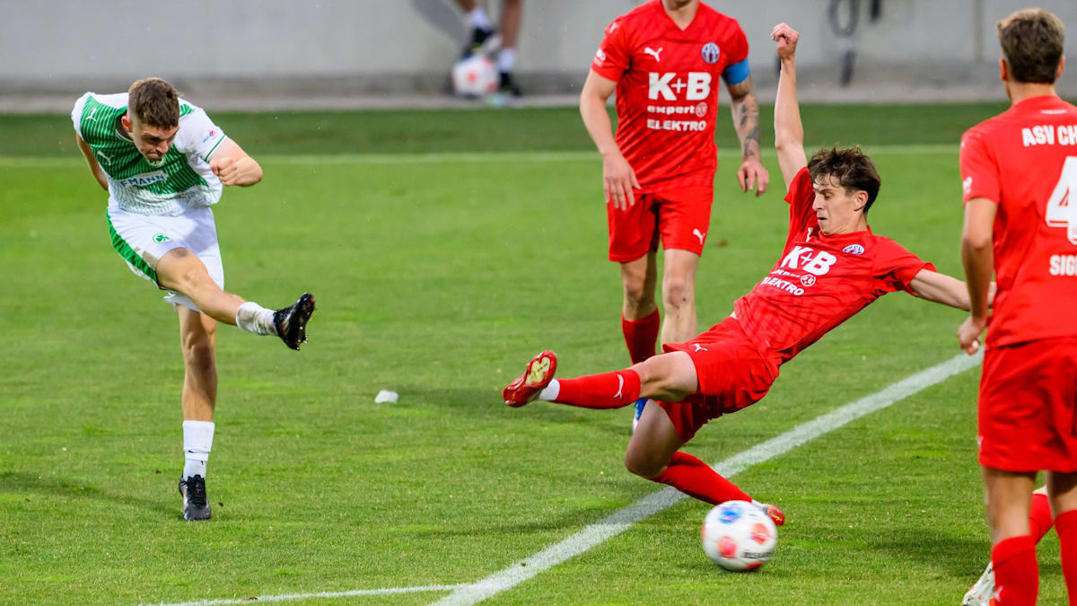 Auch U 23 der SpVgg Greuther Fürth feiert Klassenerhalt - kicker