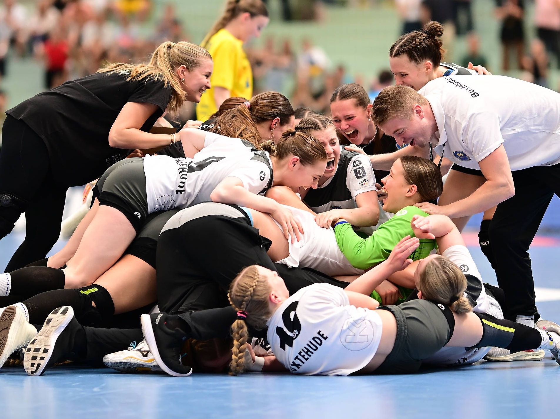 Buxtehuder SV ringt HC Leipzig in der Verlängerung des Final4 nieder ...