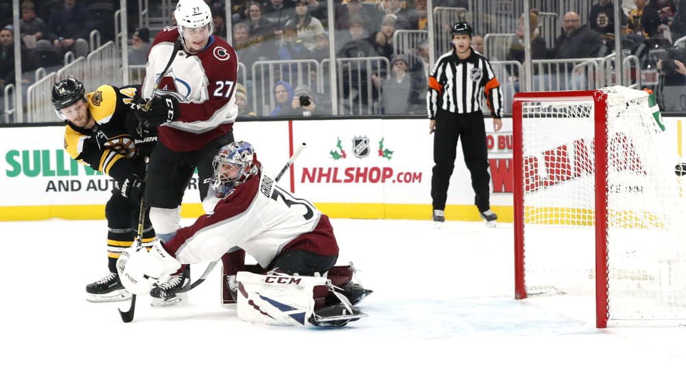 NHL: Philipp Grubauer verletzt sich beim Sieg der Colorado Avalanche ...
