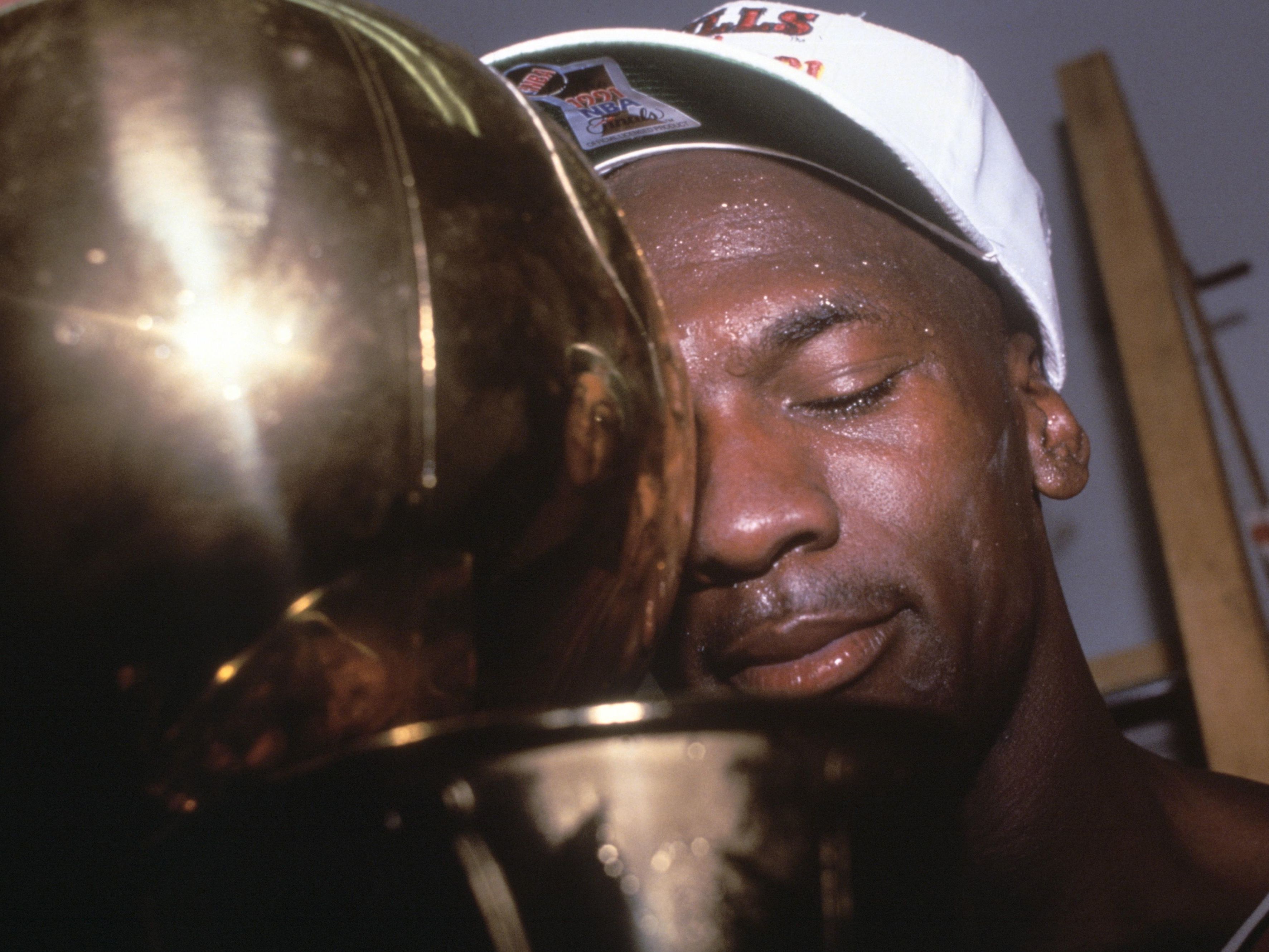 Michael Jordan: Fast gebrochen und am Ende alles gewonnen | basketball ...