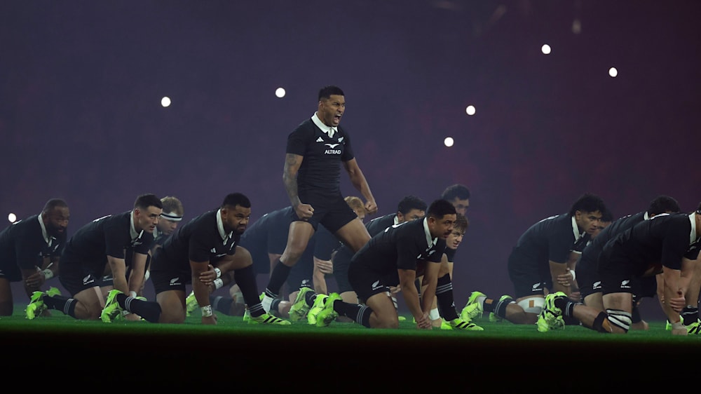 Historisch: Deutscher Rugbyspieler Segner für die All Blacks berufen ...
