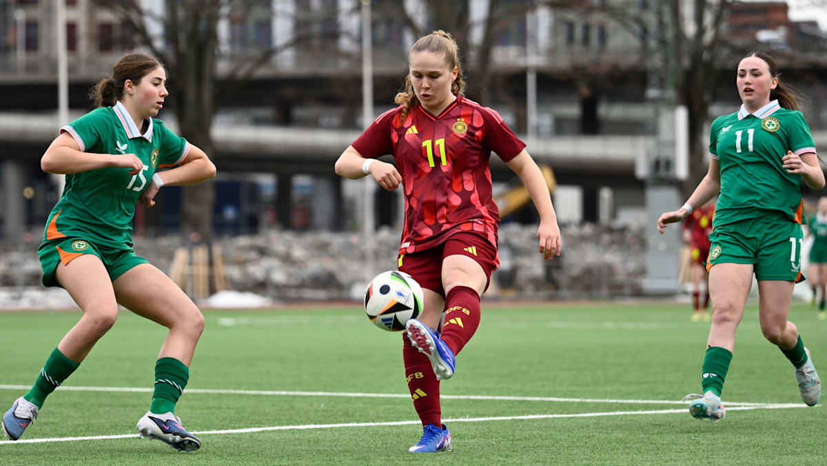 Sehenswerte Tore: U-17-Juniorinnen schlagen Irland - kicker