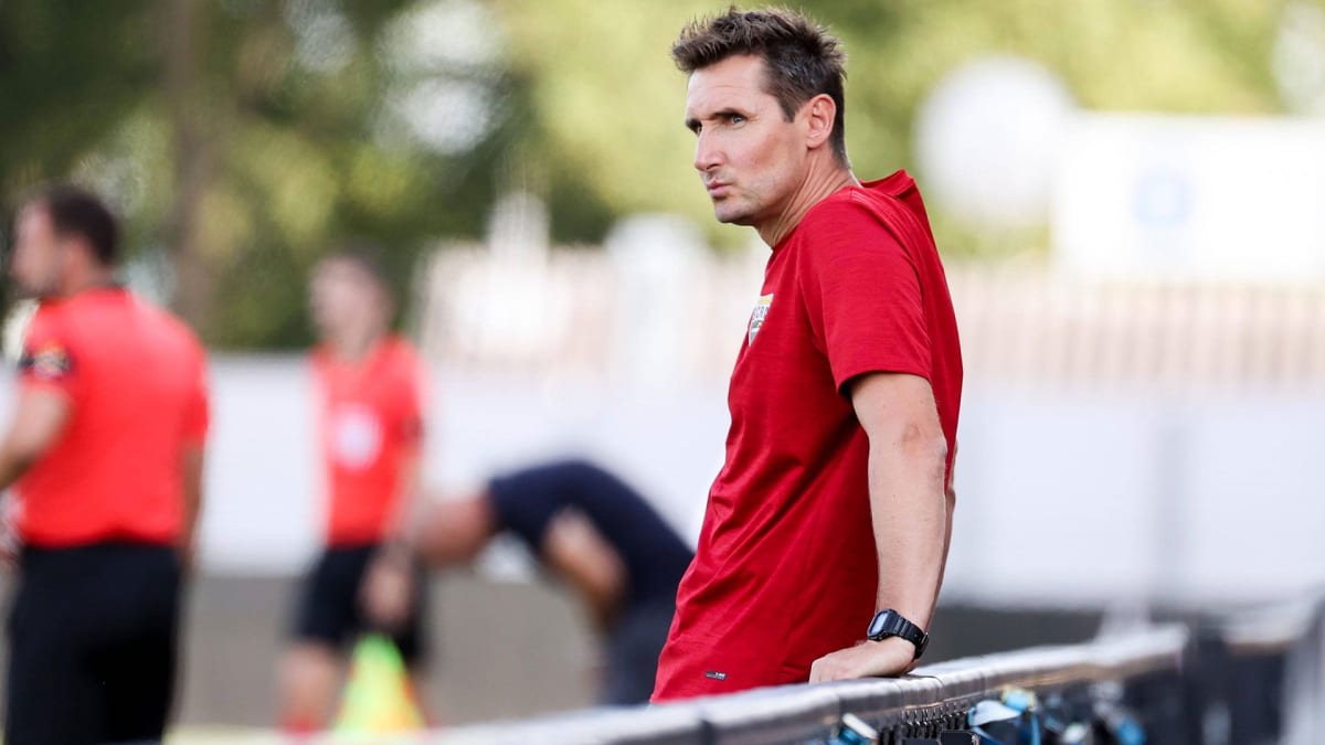 "Für mich der richtige Schritt": Zu Gast bei Miro Klose und dem SCR ...