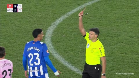 Alaves - Oviedo: Gelb-Rote Karte für Protesoni in der 88. Minute ...