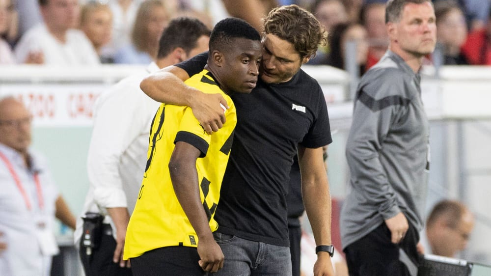 Terzic: Moukoko? "Das hätten die Wenigsten von euch erwartet" - kicker