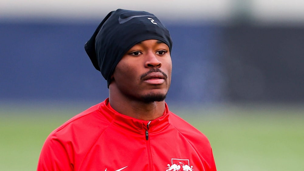 Simakan meldet sich zurück: Rose muss RB-Abwehr umbauen - kicker