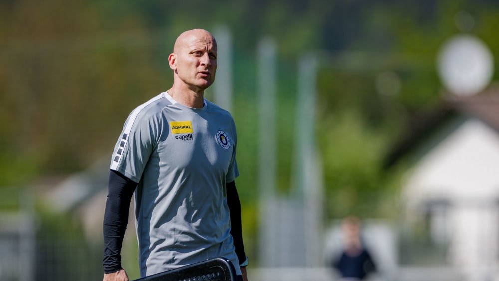 Nach Pacults Abgang: Jancker drückt in Klagenfurt "Reset-Knopf" - kicker