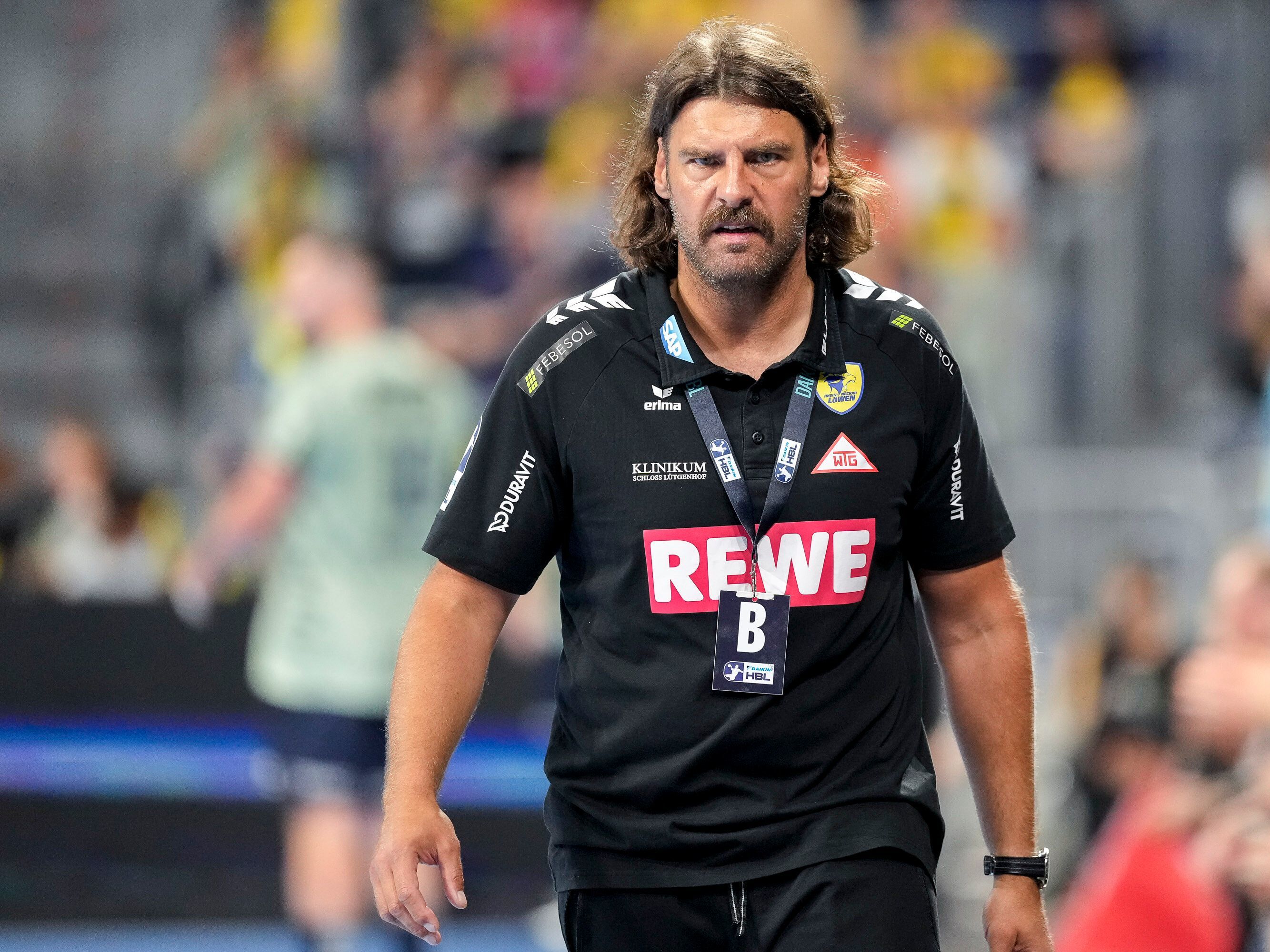 Handball - Sebastian Hinze sauer: "Ein Auftritt, der Konsequenzen haben ...