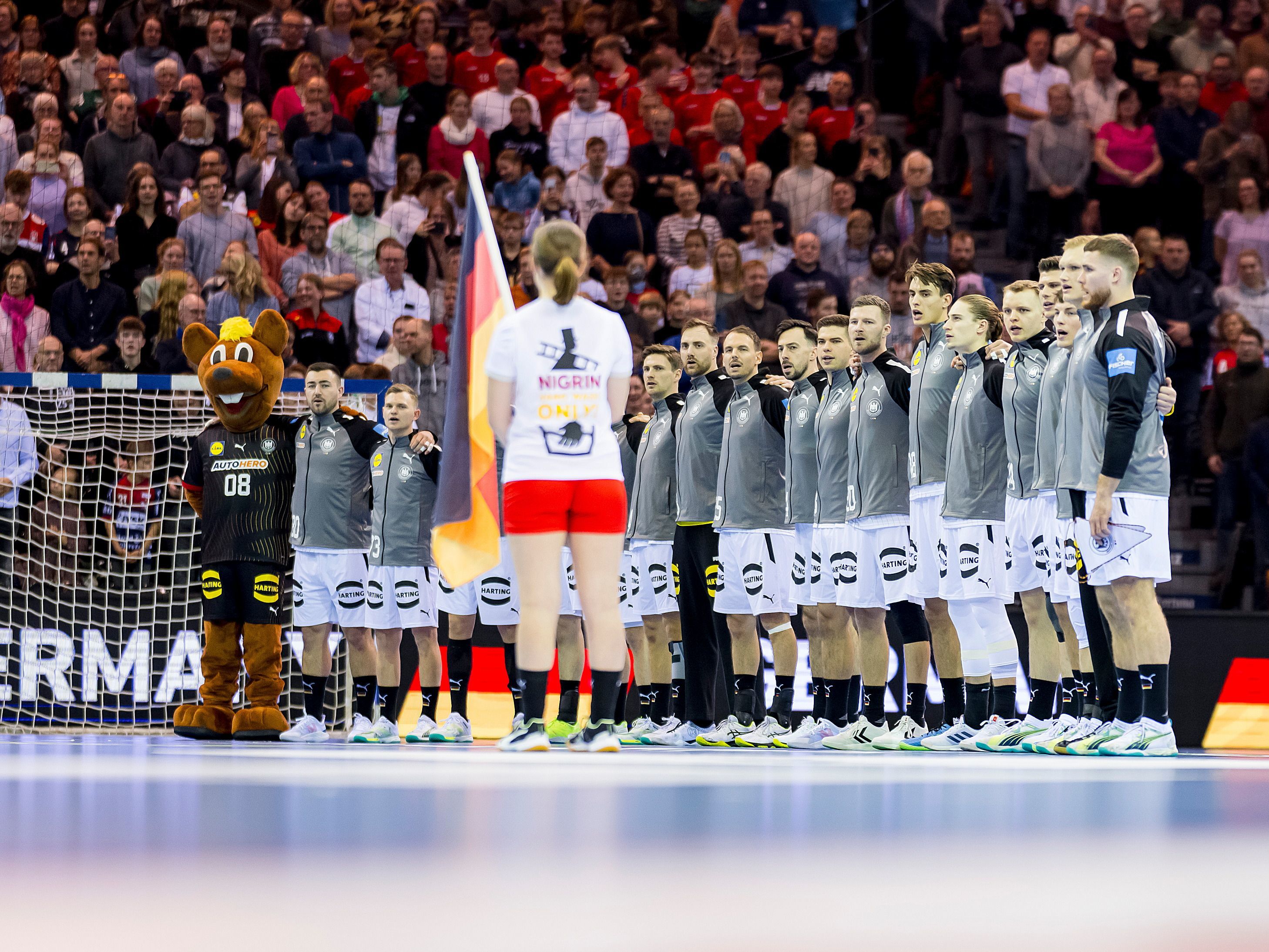Körpergröße Handball-Spieler: Wie groß sind Julian Köster, Andreas ...