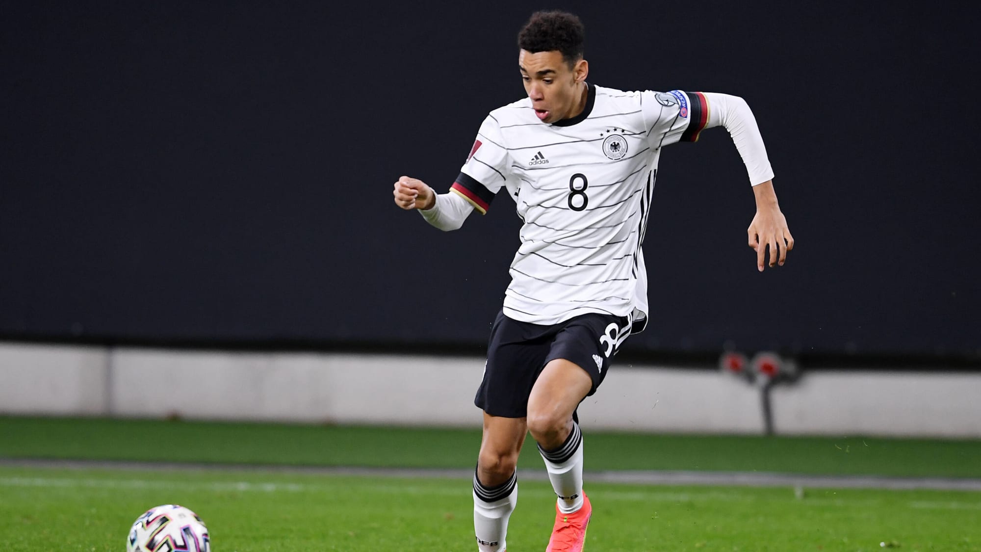 Musiala ist jetzt der Rekordhalter: Die jüngsten Turnierdebütanten im ...