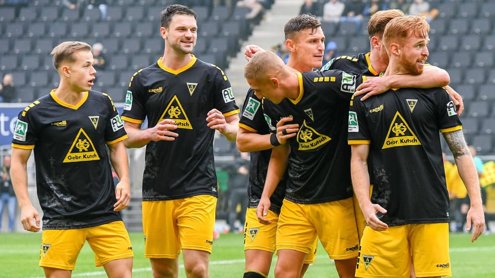 Aachen gewinnt Traditionsduell: Münster erstmals geschlagen - kicker