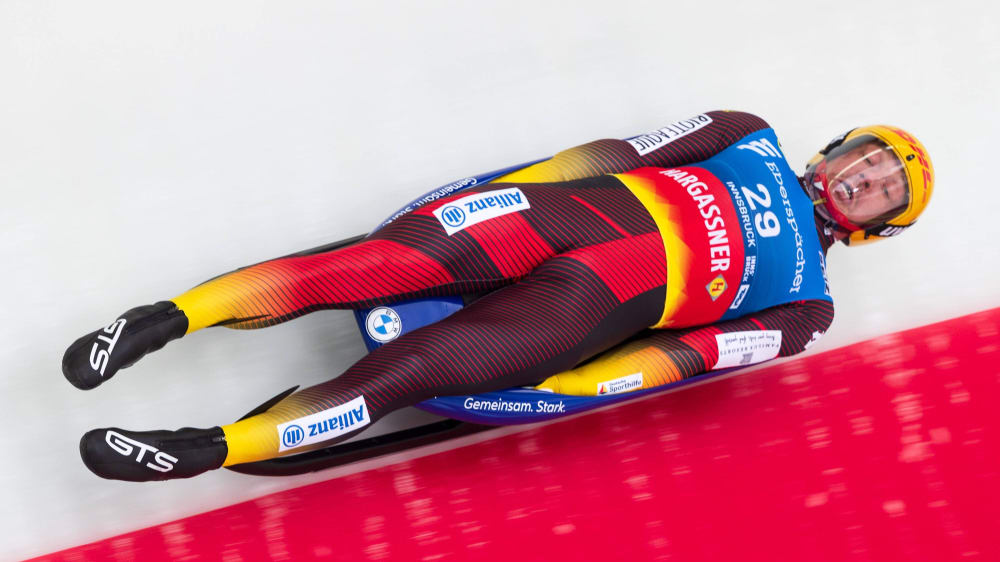 Rodeln: Loch sichert sich ersten Saisonerfolg - kicker