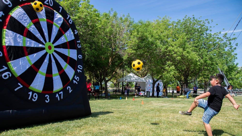 Foot Darts: Schießen statt Werfen - kicker