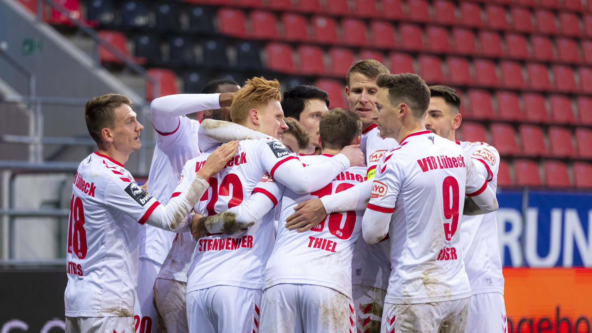 Landerl coacht Lübeck auf der Couch zum Remis - kicker