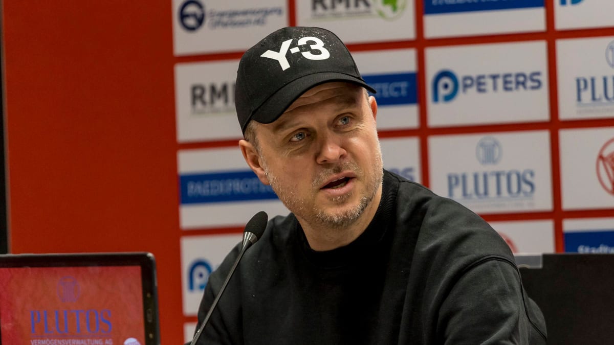 FCB | Coach Straus lobt Oberdorf-Transfer: "Ein großer Tag" - kicker