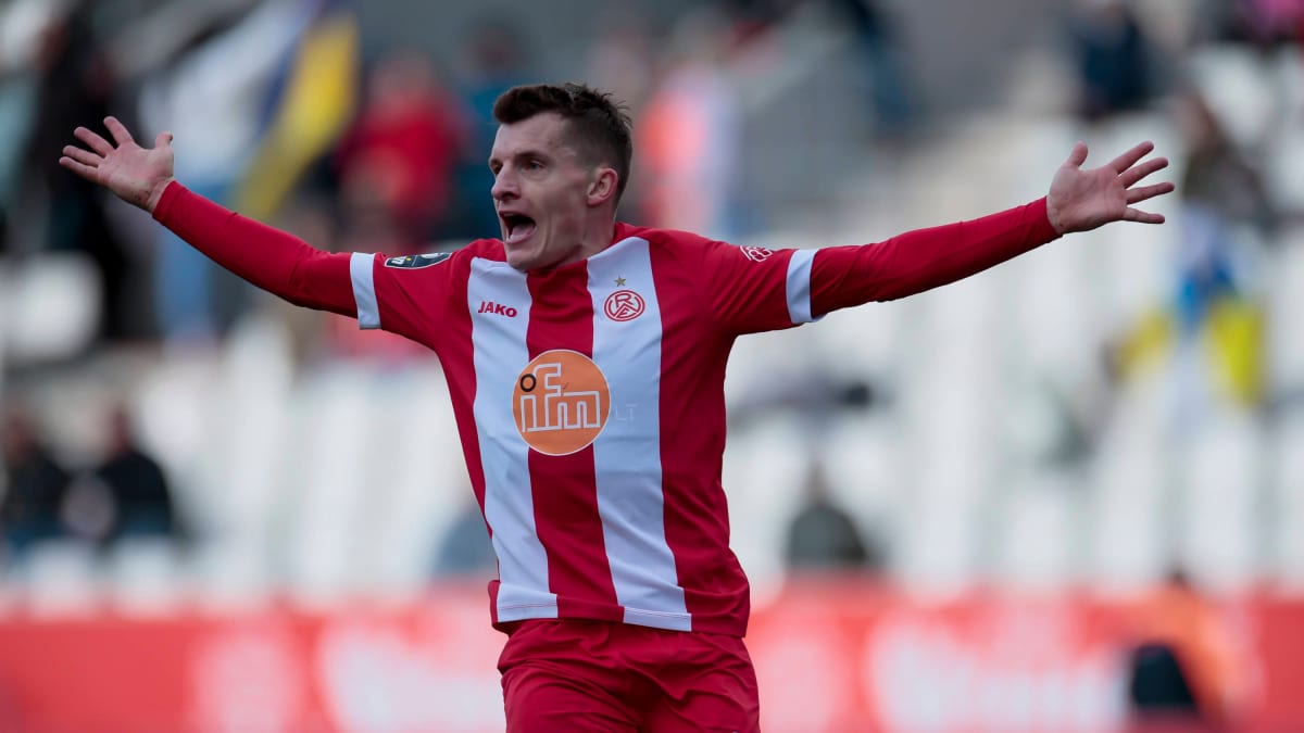 Rot-Weiss Essen verlängert mit Thomas Eisfeld - kicker