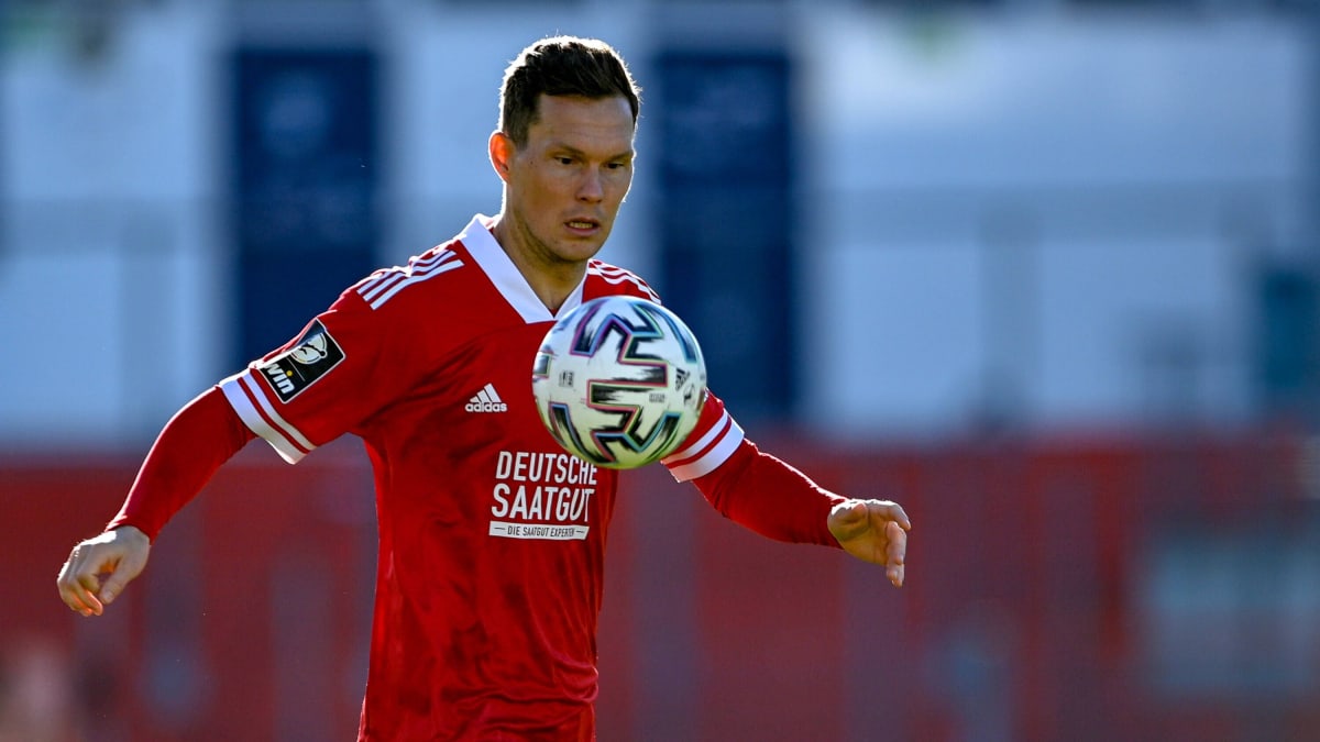Drittliga-Rekordspieler Müller: "Bonus für die ganzen Leiden" - kicker