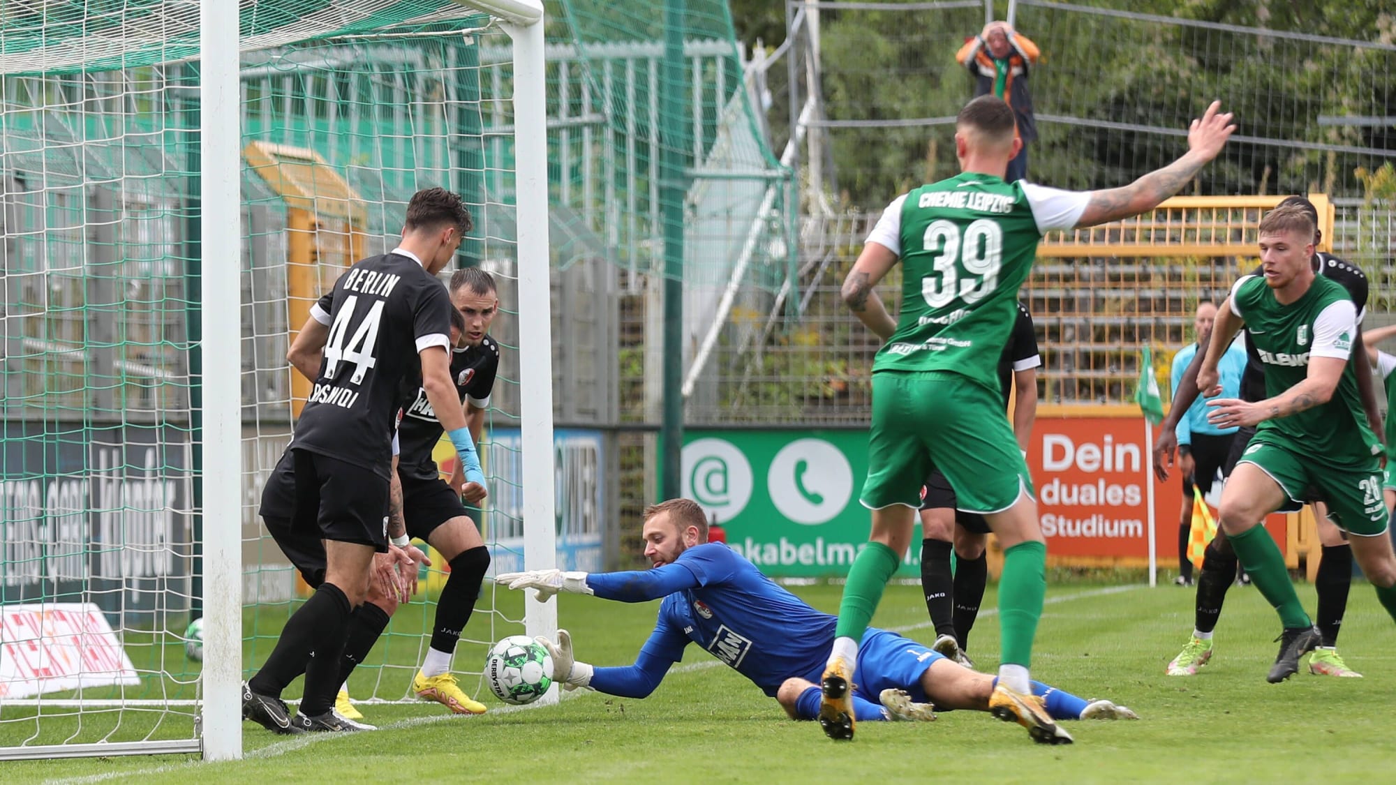 Die Winterpausen-Zahlen der Regionalliga Nordost - kicker