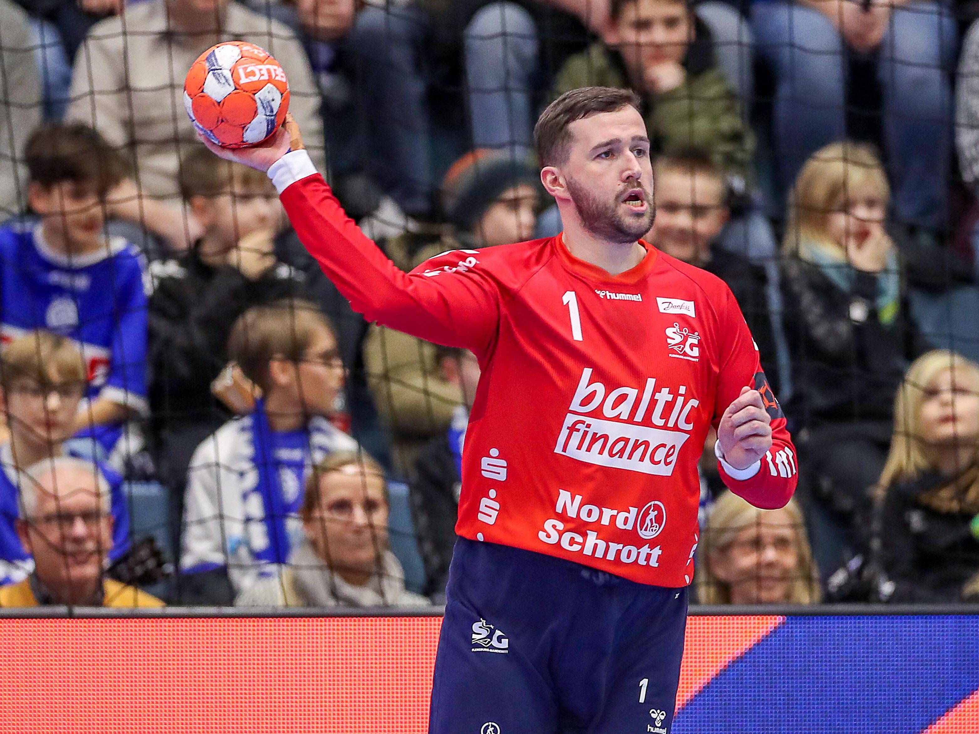 Nach monatelanger Handball-Pause: Flensburgs Benjamin Buric vor ...