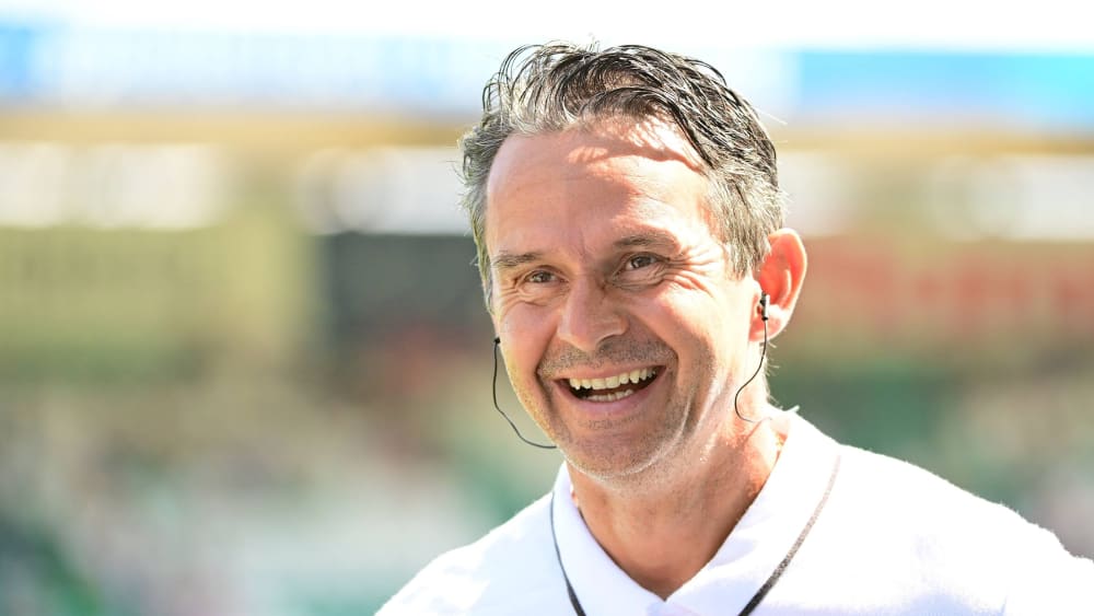 Dirk Schusters Freuden nach einer "desaströsen ersten Hälfte" - kicker
