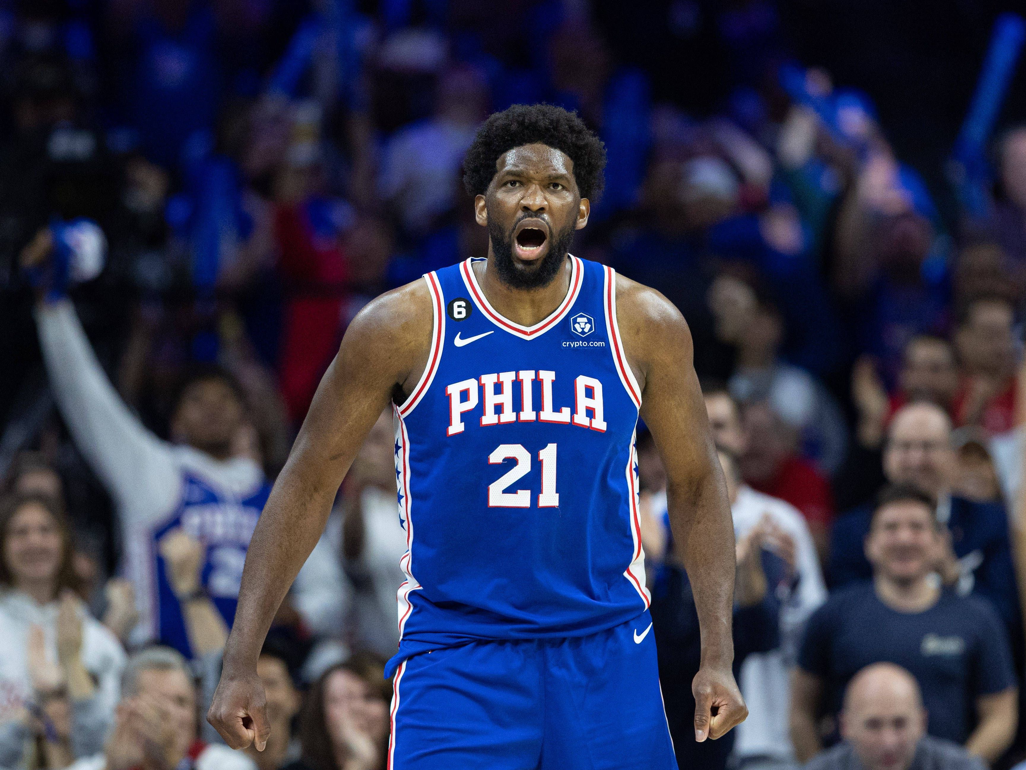 NBA - Skandal in Sixers-Kabine: Embiid attackiert Journalisten ...