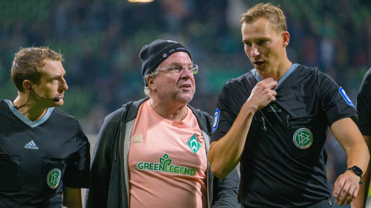 Nach Eklat gegen Augsburg: Werder kündigt Stadionsprecher - kicker