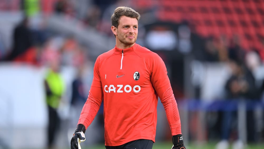 SCF News | "Stabile Größe" Uphoff verlängert in Freiburg - kicker