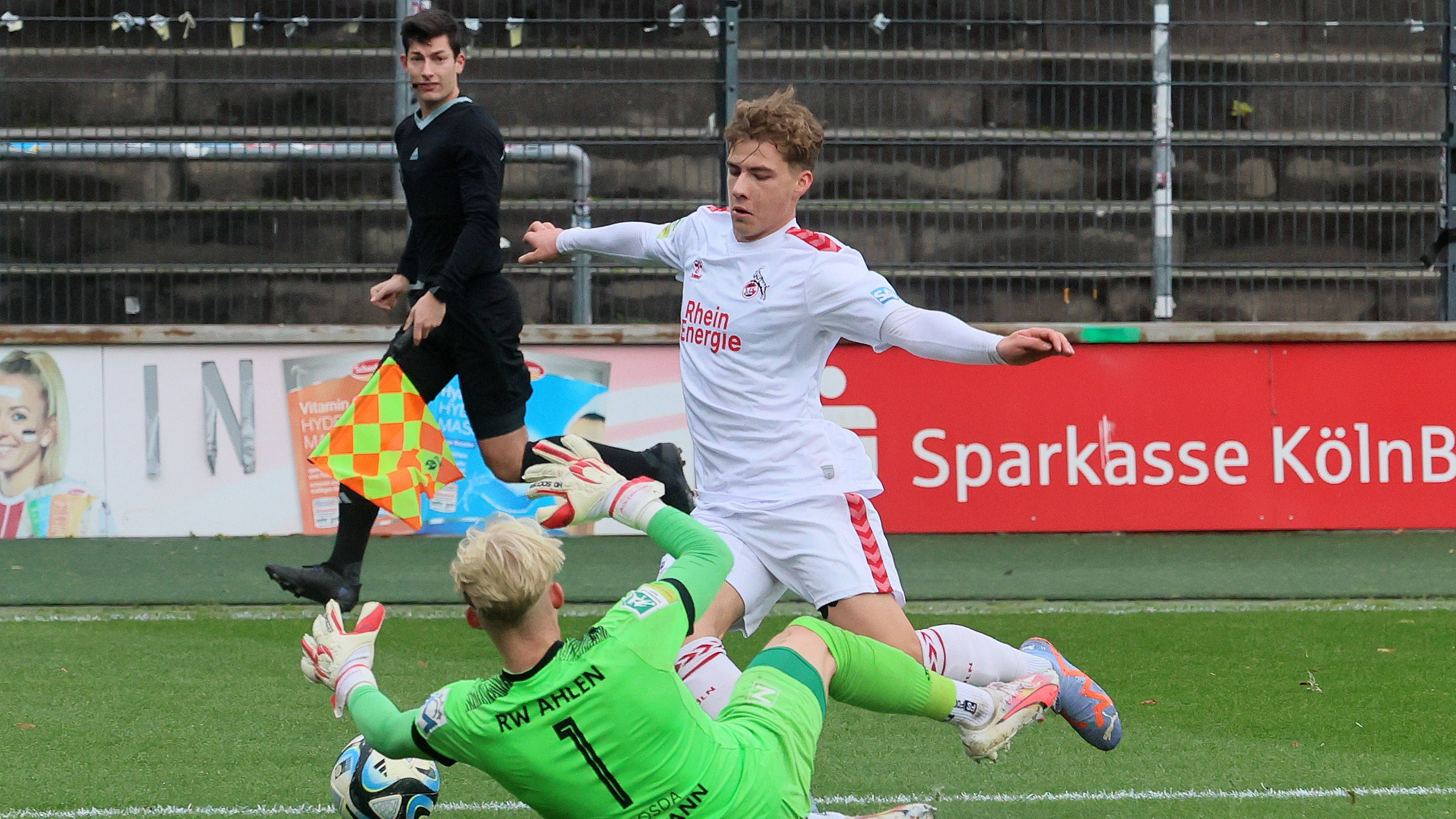 Video | 1. FC Köln II - Rot Weiss Ahlen 0:2 | 19. Spieltag ...