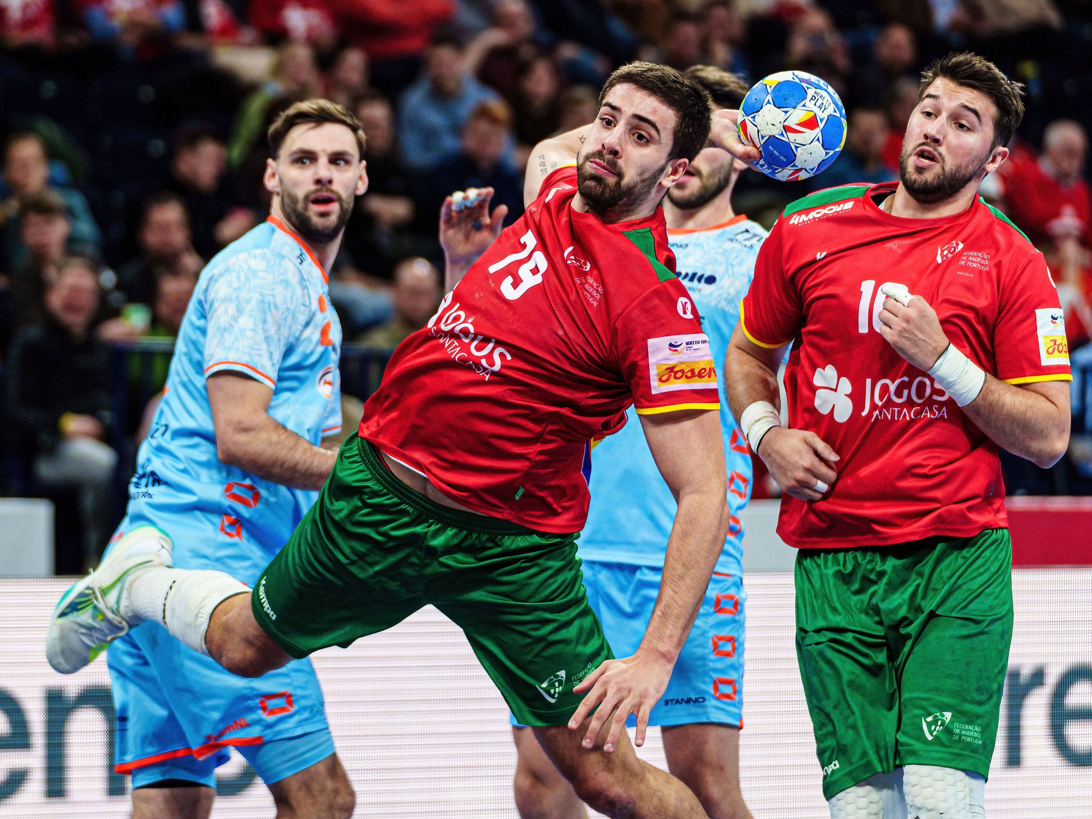 Handball Champions League: Costa-Brüder werfen Sporting zu Auftaktsieg ...