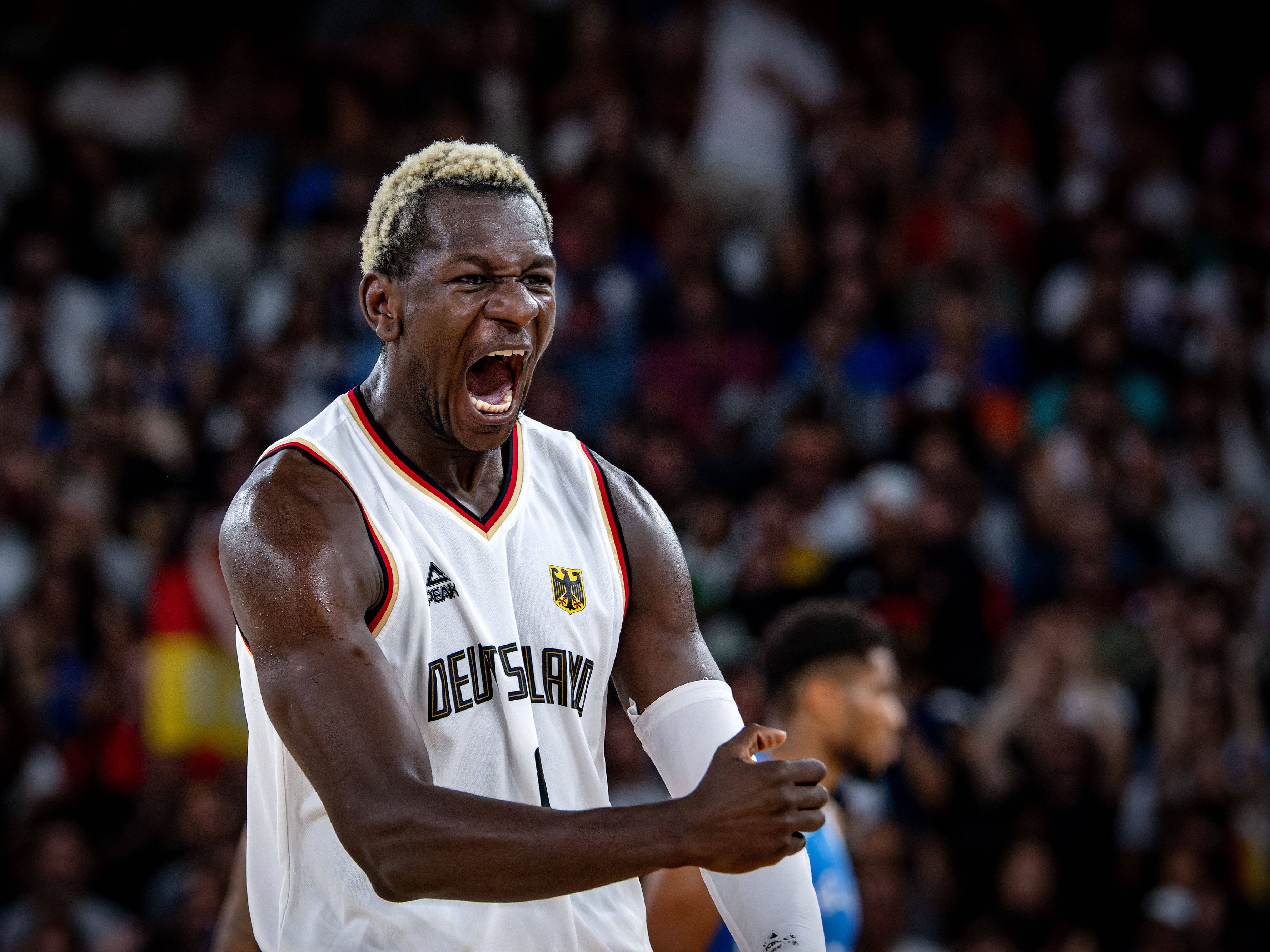 Olympia, Basketball - Isaac Bonga reift zum Schlüsselspieler: So ist er ...