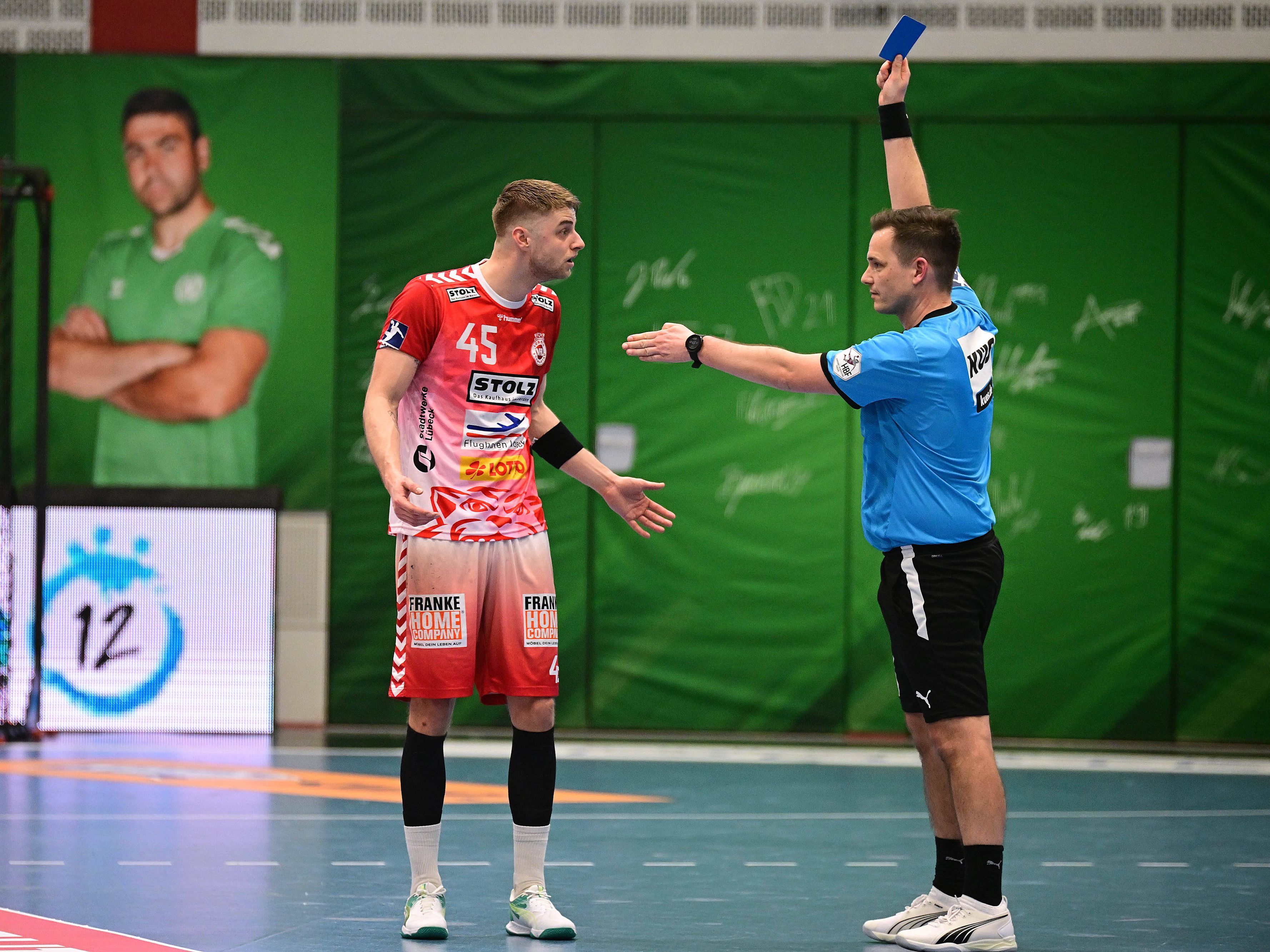 Alexander Schoss als vierzehnter Spieler in "Blue Man Group" der 2 ...