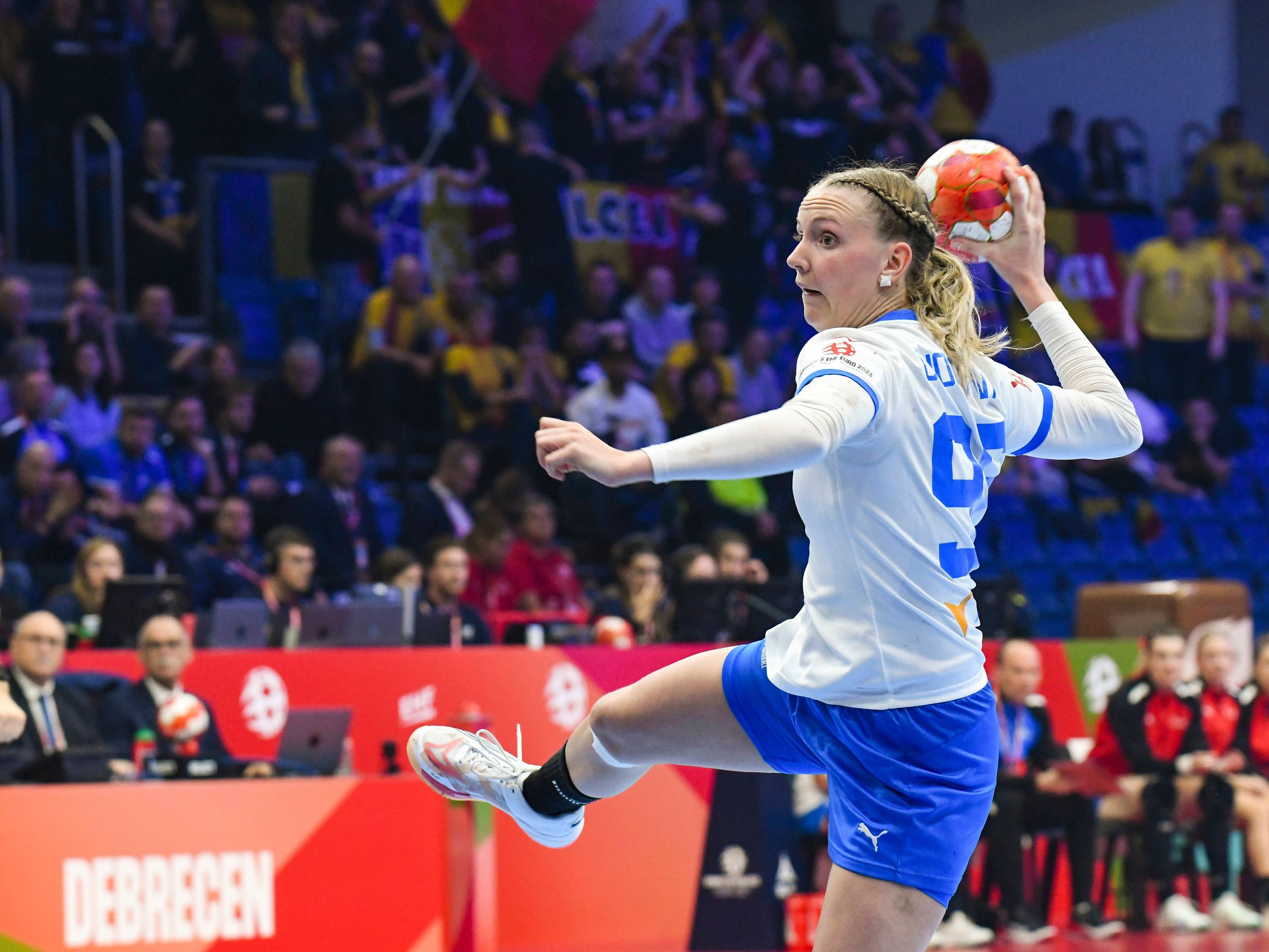 Handball: TuS Metzingen holt tschechische Nationalspielerin Cholevova ...