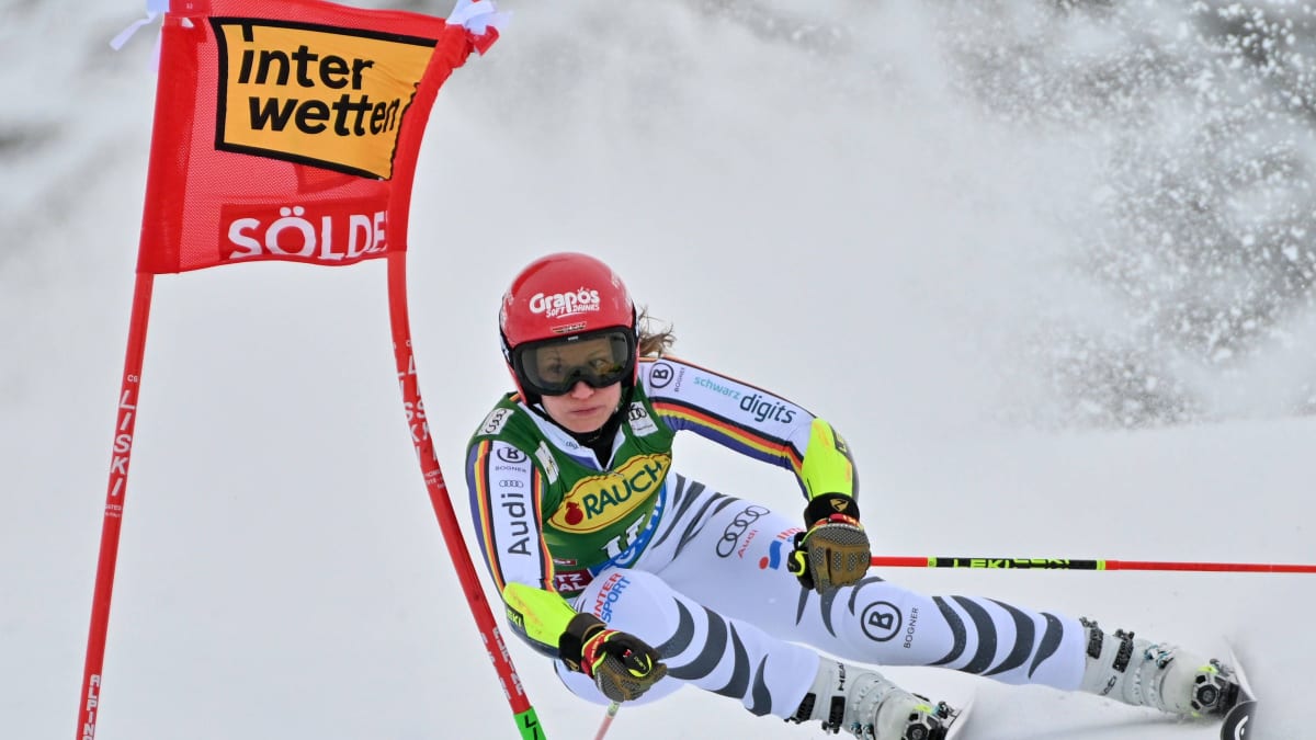 Lena Dürr: Schwierige Bedingungen beim Weltcup in Sölden - kicker