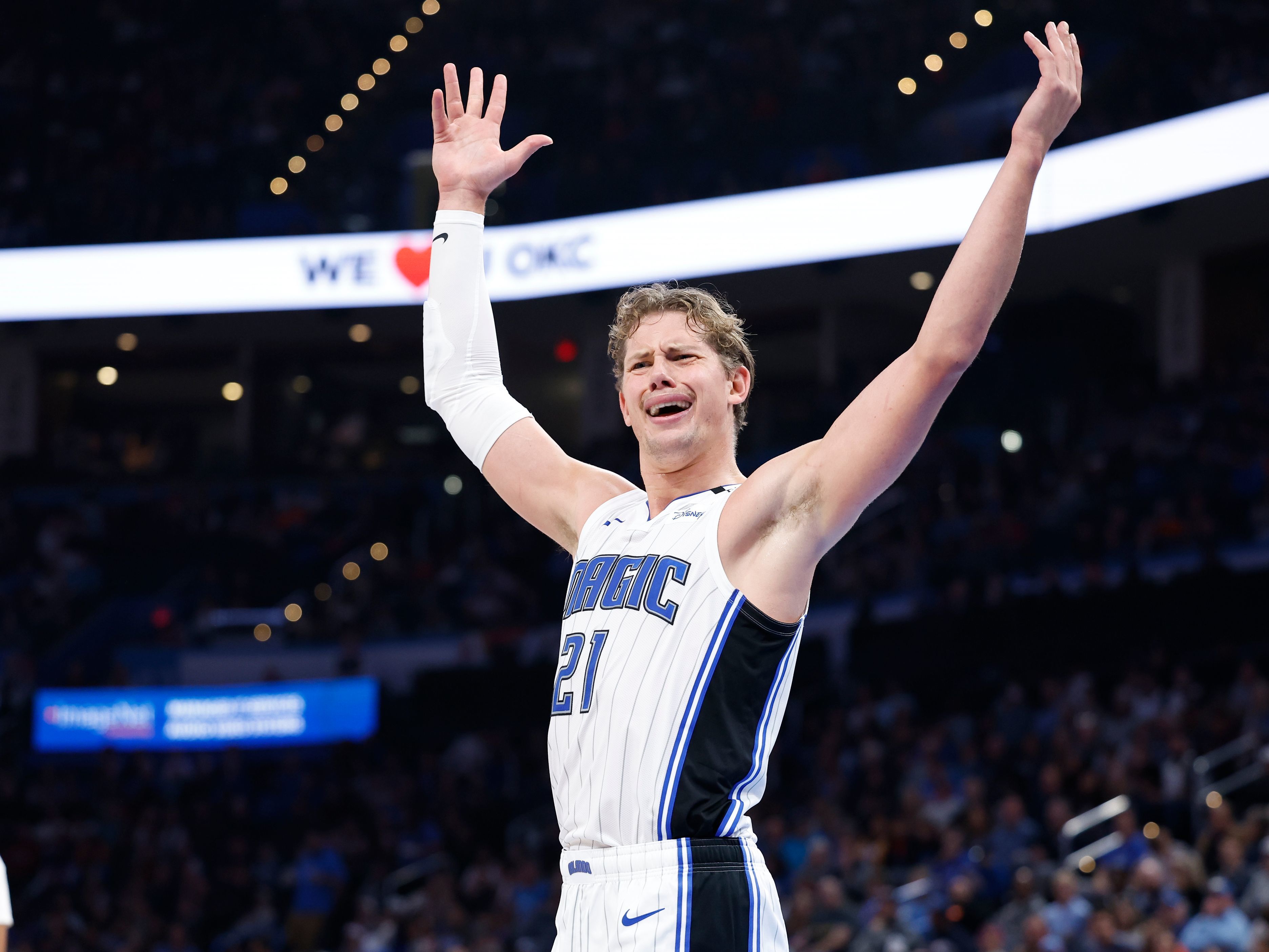 "Mache mir darüber keine Gedanken": Bleibt Moritz Wagner noch eine Saison in Orlando ...