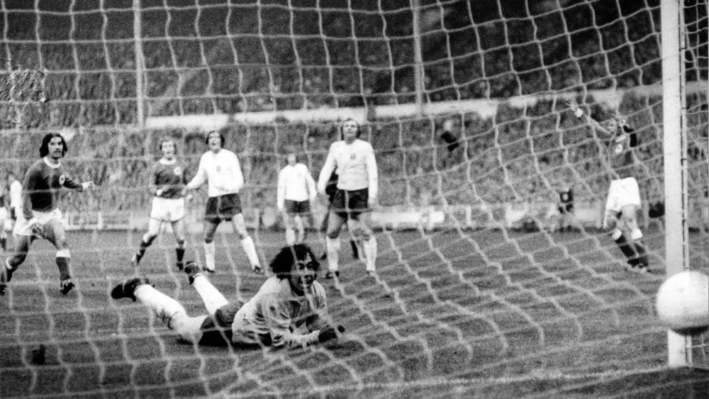 Free Billy und Goldjunge Bierhoff: Unvergessliche Wembley-Spiele - kicker