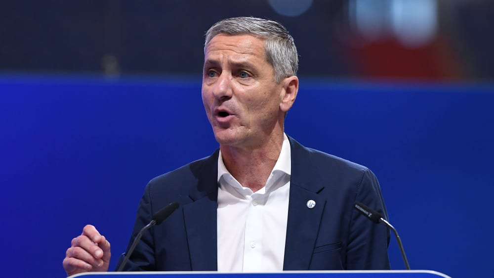 Vorstandschef Dr. Bernd Schröder verlässt Schalke 04 - kicker