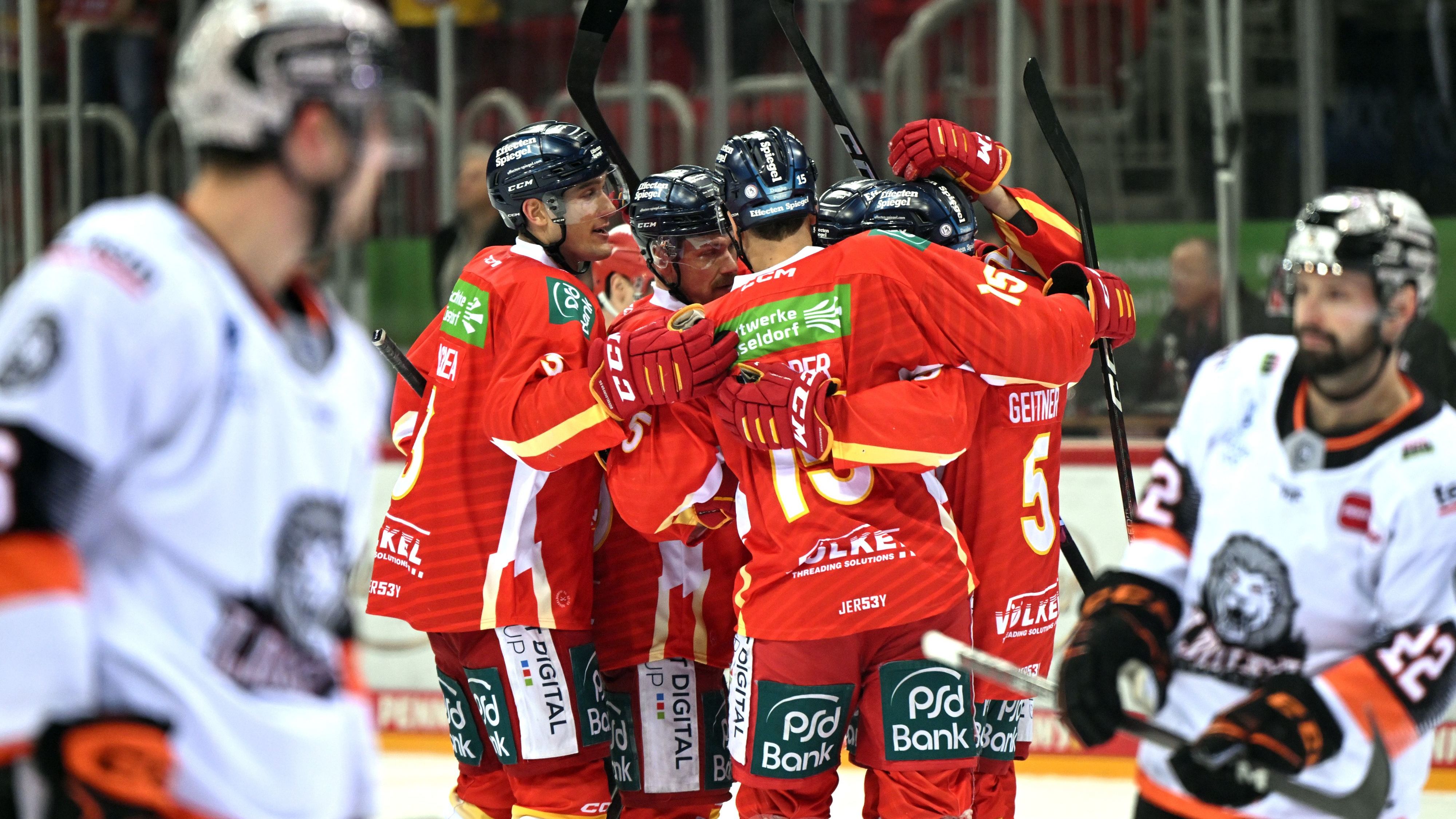 DEL sperrt Frankfurts Ryan Olsen für zehn Spiele - kicker