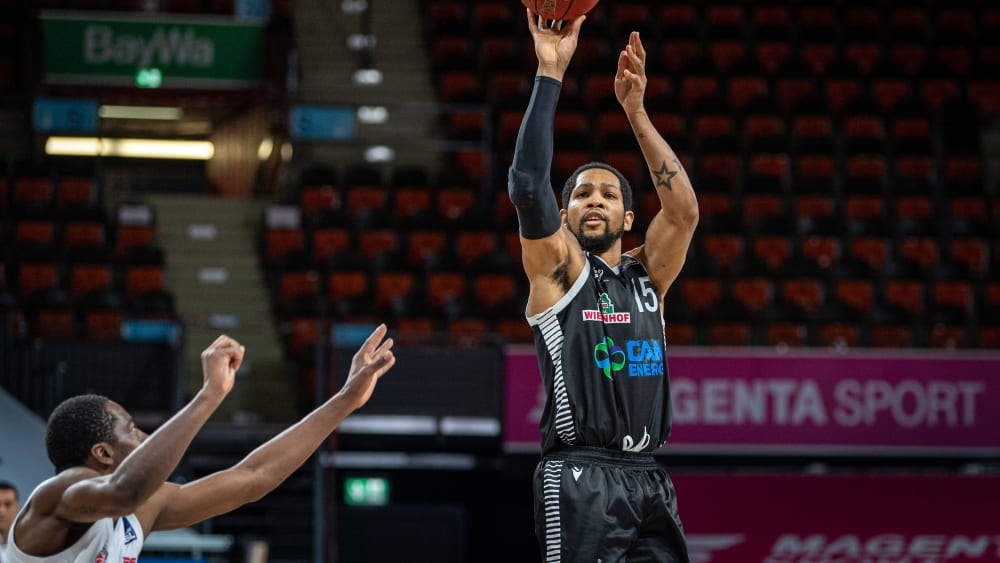 Brose Bamberg holt Trevis Simpson - kicker