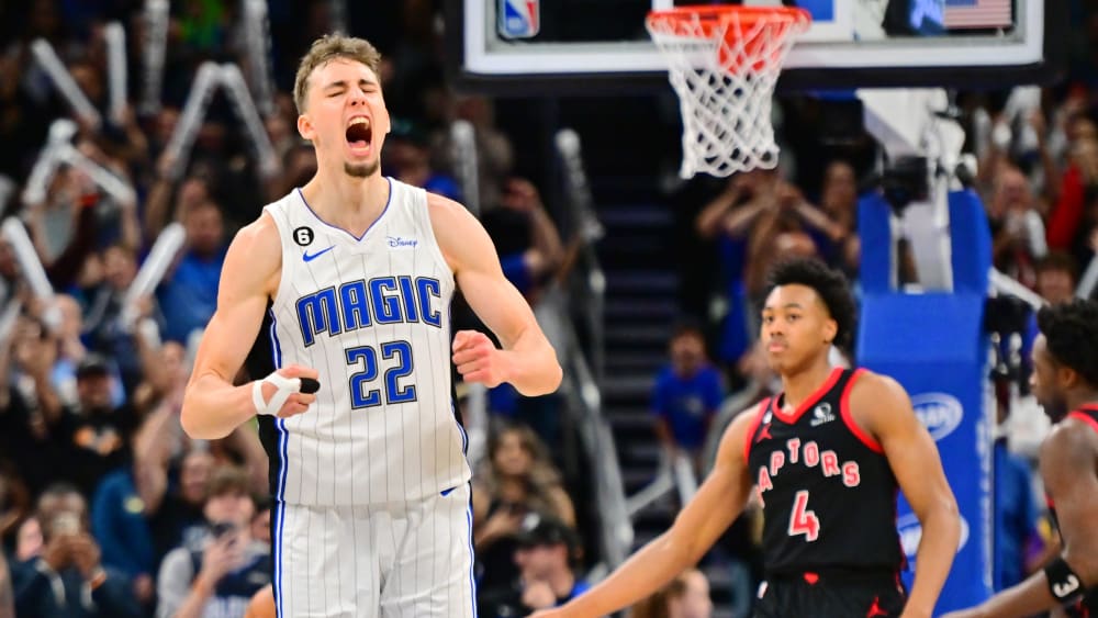 Franz Wagner glänzt mit 34 Punkten - Mavs werfen Sieg weg - kicker