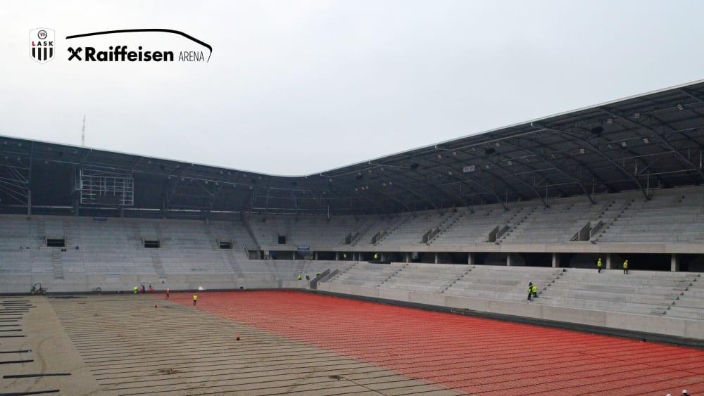 Die neue Raiffeisen-Arena des LASK nimmt Form an - kicker