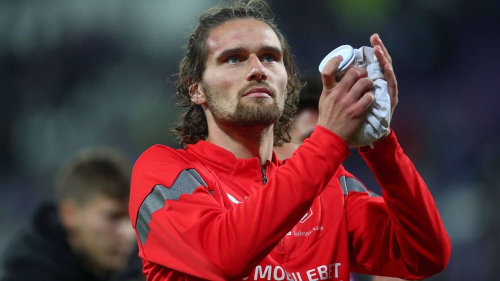 3. Liga: Große Sorgen um HFC-Kapitän Jonas Nietfeld - kicker